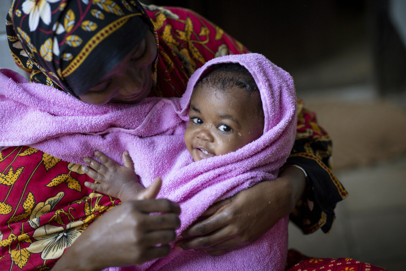Bliv fadder hos SOS Børnebyerne og hjælp et barn som Zaha 💙